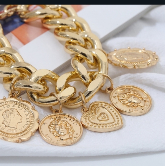 glamorous gems | Jewelry | Gorgeous Pennant Chain Bracelet | Poshmark